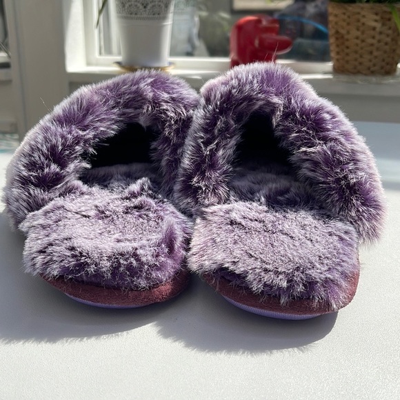 Shoes | Nwot Plum Suede Slippers | Poshmark